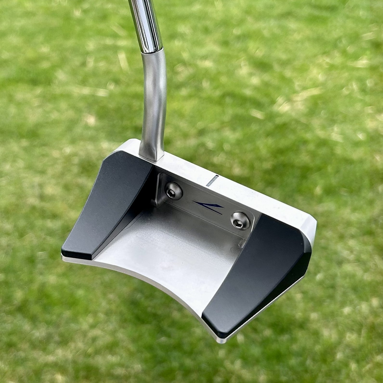 Blackhawk- Flow Neck – Roark Custom Golf Works